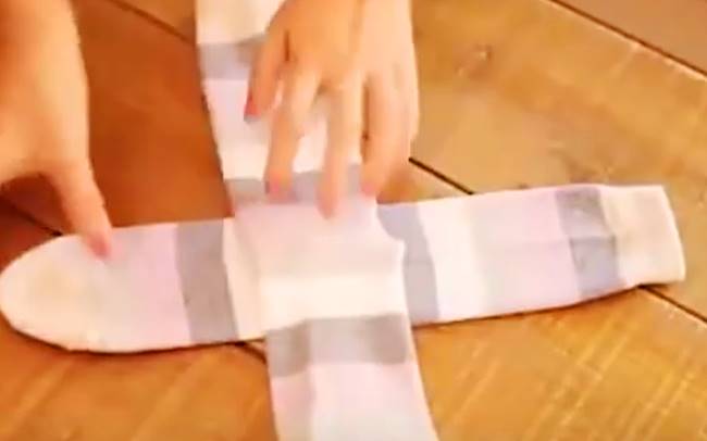 Creative Ideas - How To Fold Socks In The Right Way - i Creative Ideas